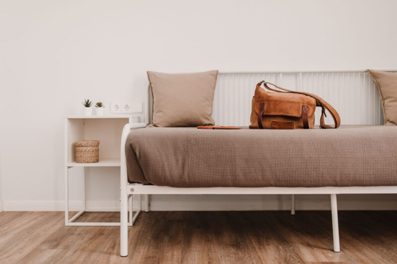 Room – Líndala Valencia